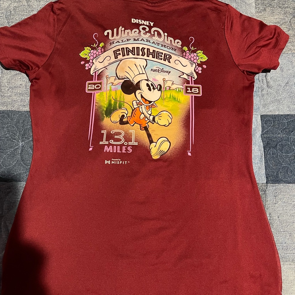 Rundisney 2019 Wine & Dine Shirt - Gem